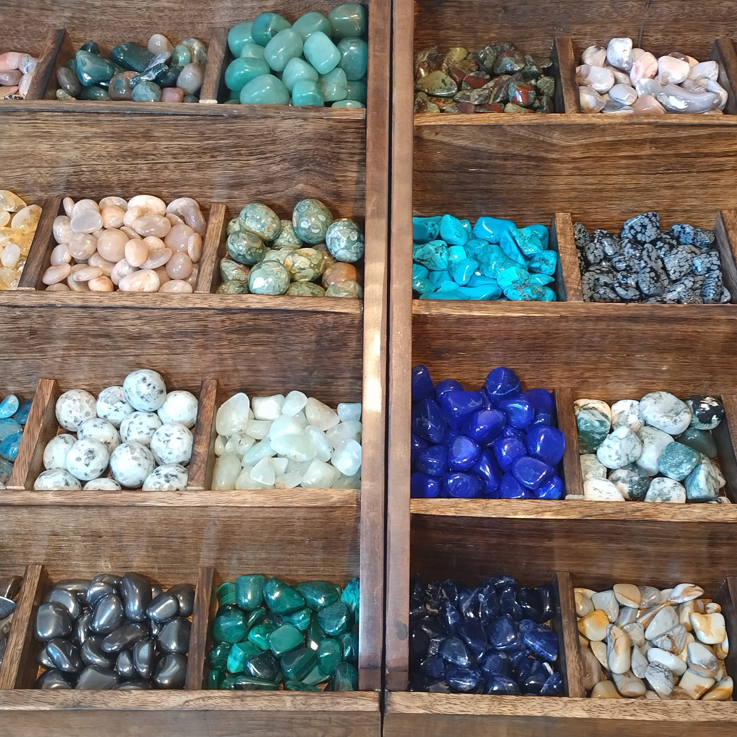 Tumbled stones - CRYSTALS & MINERALS